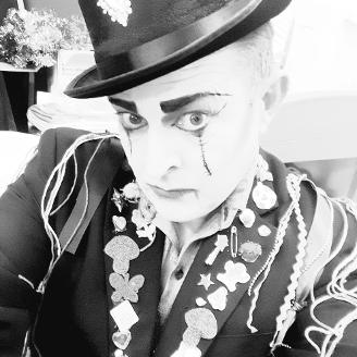 ANDREW SIMPSON ENTERTAINER